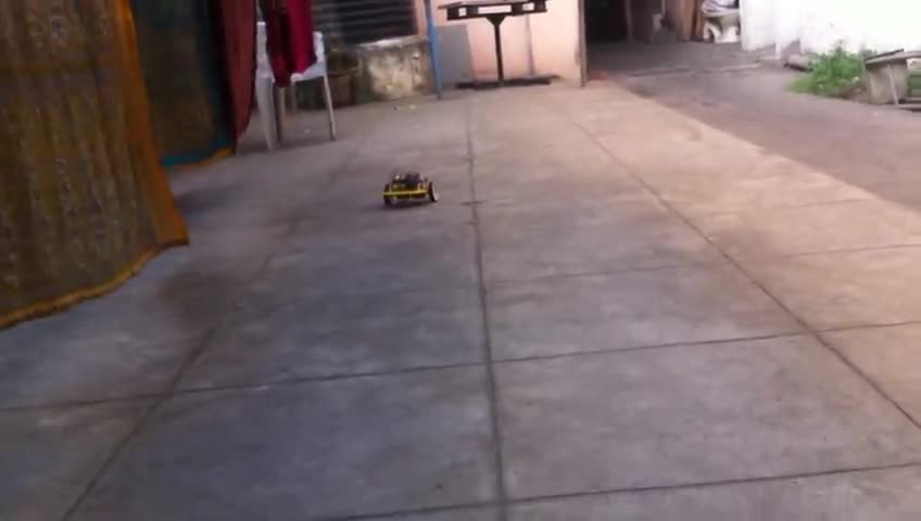 تخته سفید | ANDROID CONTROLLED RC ROBOT USING 8051 MICROCONTROLLER WITH HC-05 BLUETOOTH MODULE